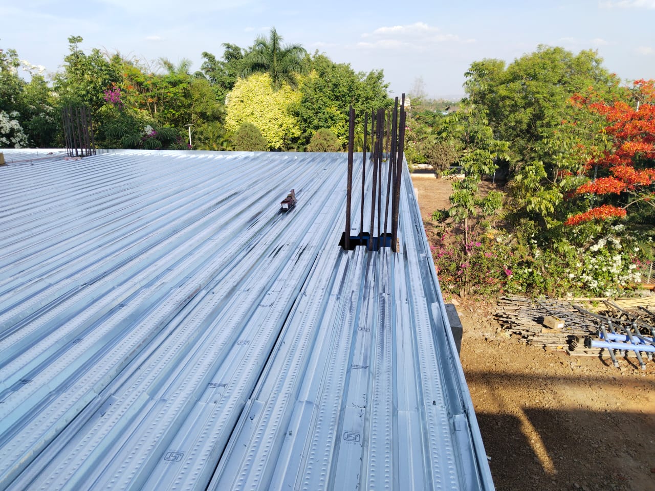Everything You Need to Know About Deck Sheets - Roofing Agency